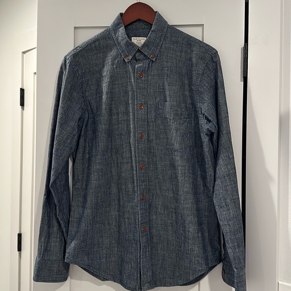 Club Monaco | Shirts | Club Monaco Long Sleeve Chambray Flannel Shirt ...